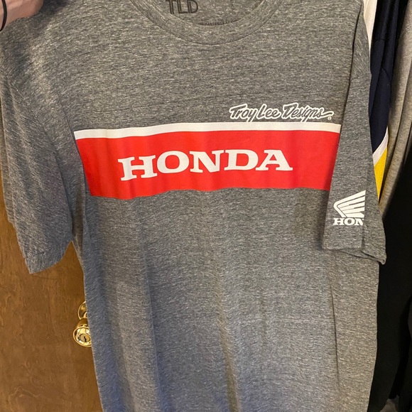 honda racing | Shirts | Mens Honda Racing Tshirt | Poshmark